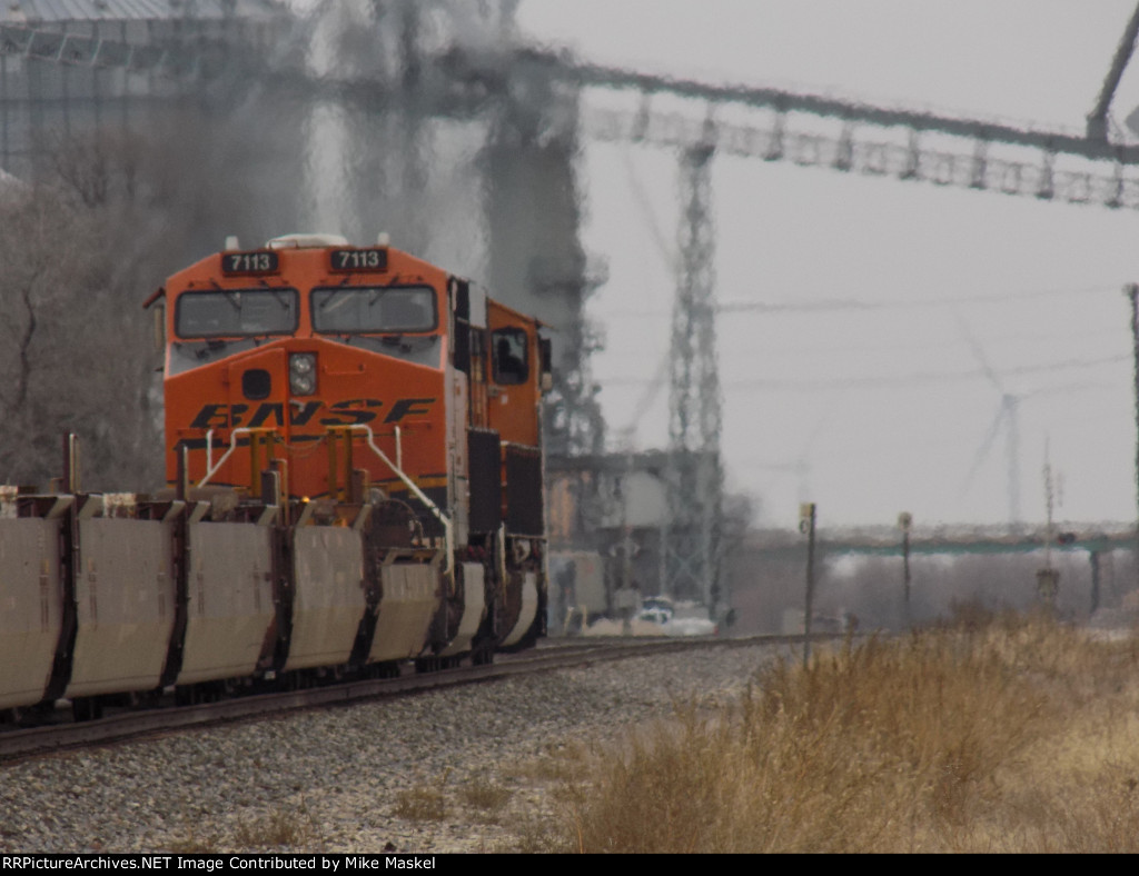 BNSF 8930